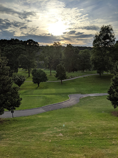 Golf Course «Sprain Lake Golf Course», reviews and photos, 290 Grassy ...