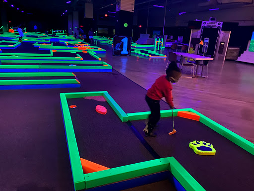 Lunar Mini Golf Of Grapevine in Grapevine, Texas - Zaubee