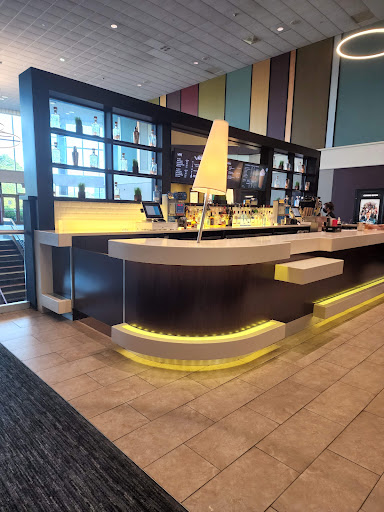 Movie Theater «Showcase Cinema de Lux Randolph», reviews and photos, 73 ...