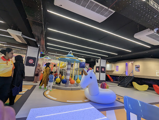 Shimanto Square - Dhaka, - Zaubee