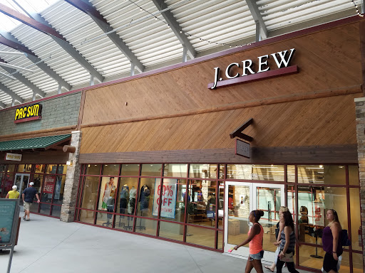 Outlets at the Dells - AZexplained