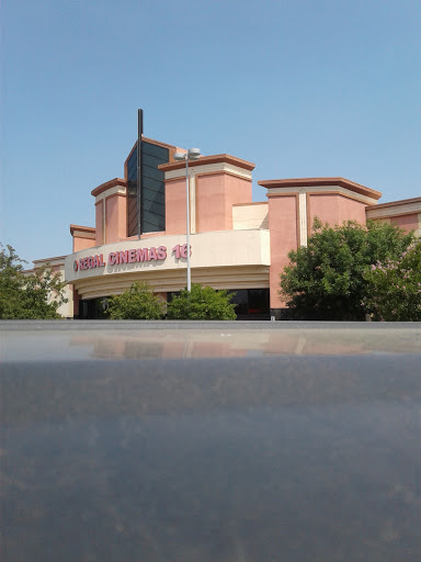 Movie Theater «Regal Cinemas Manchester 16», reviews and photos, 2055 E ...