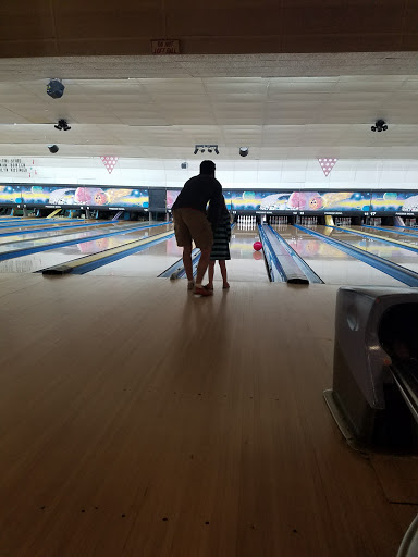 Bowling Alley «Pikeside Bowl», reviews and photos, 3485 Winchester Ave ...