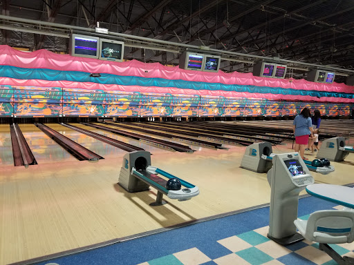 Bowling Alley «Summit Lanes», reviews and photos, 3 Park Dr, Pocono ...