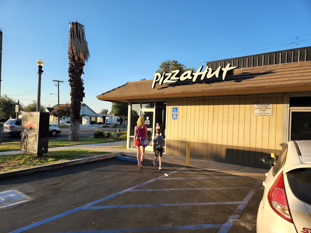 Pizza Hut - Riverside, CA 92503 - Menu, Hours, Reviews and Contact