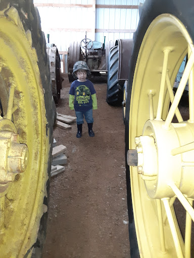 Detwiler Tractor Parts - 206191 State Hwy 13, Spencer, Wisconsin - Zaubee