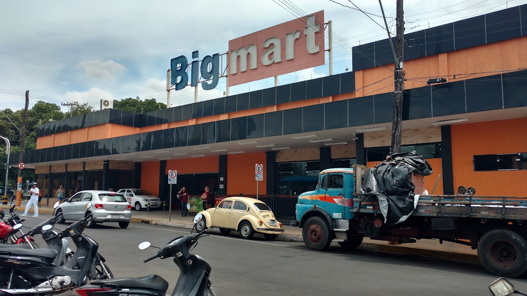 Big Mart Centro de Compras na cidade Penápolis