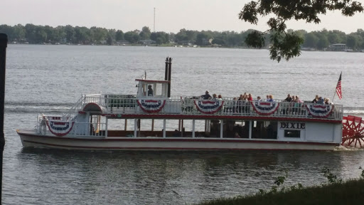 Tourist Attraction «Dixie Boat», reviews and photos, 401 S Dixie Dr ...