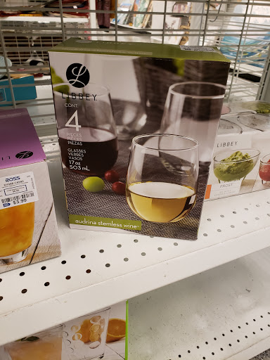 Outlet Mall «Hechinger Mall», reviews and photos, 1518 Benning Rd NE ...