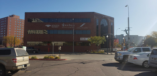 Experience Sioux Falls - AZexplained