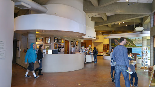 Nature Preserve «Peter and Mary Muth Interpretive Center», reviews and ...