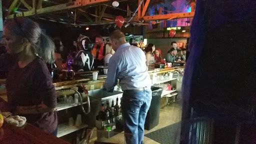 Night Club «Dockside Nightclub», reviews and photos, 1835 Lincoln Way E ...