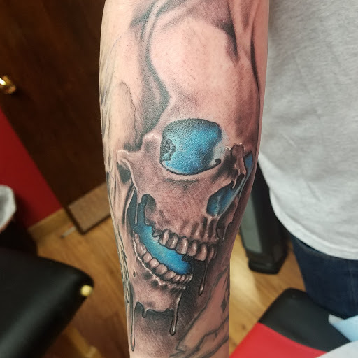 Tattoo Shop «252 TATTOO», reviews and photos, 11721 Bellaire Rd ...