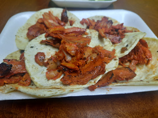 Restaurante Tacos Aca Toy en Chihuahua