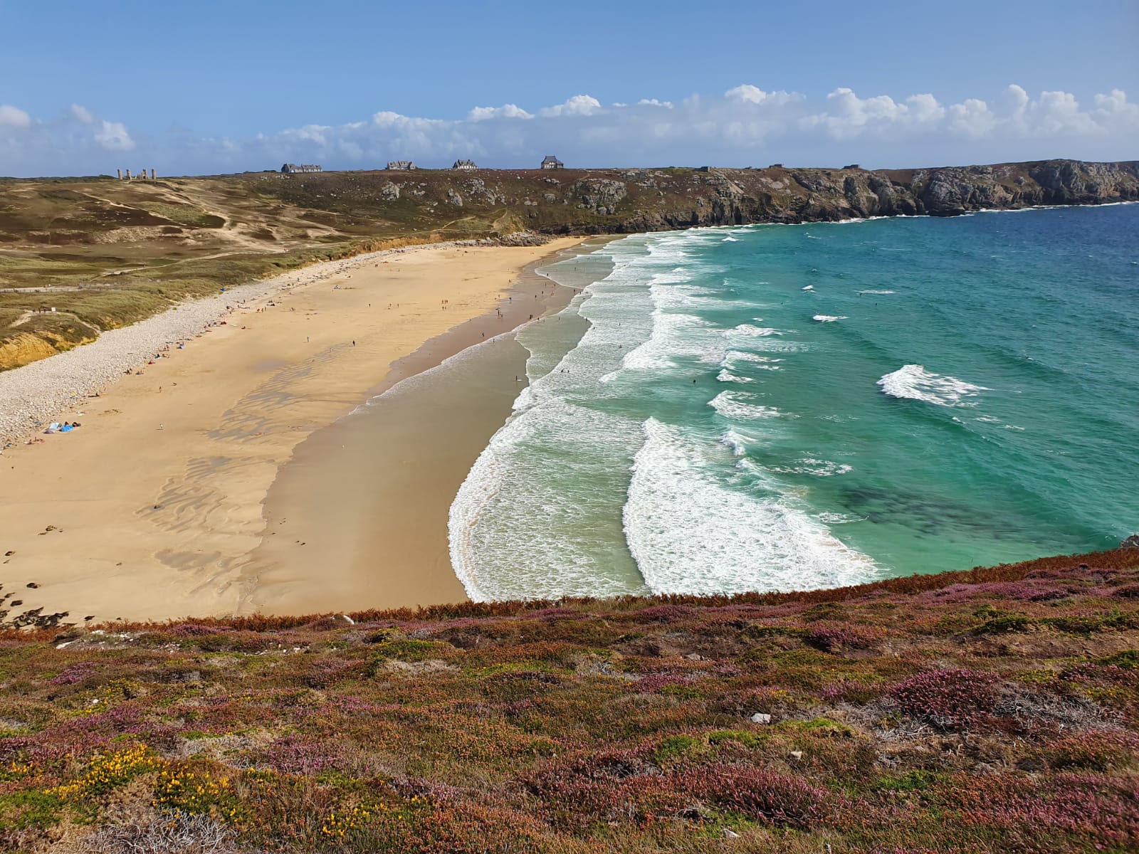 Plage de Pen Hat 🏖️ Le Fort, Finistere, Francia - caratteristiche ...