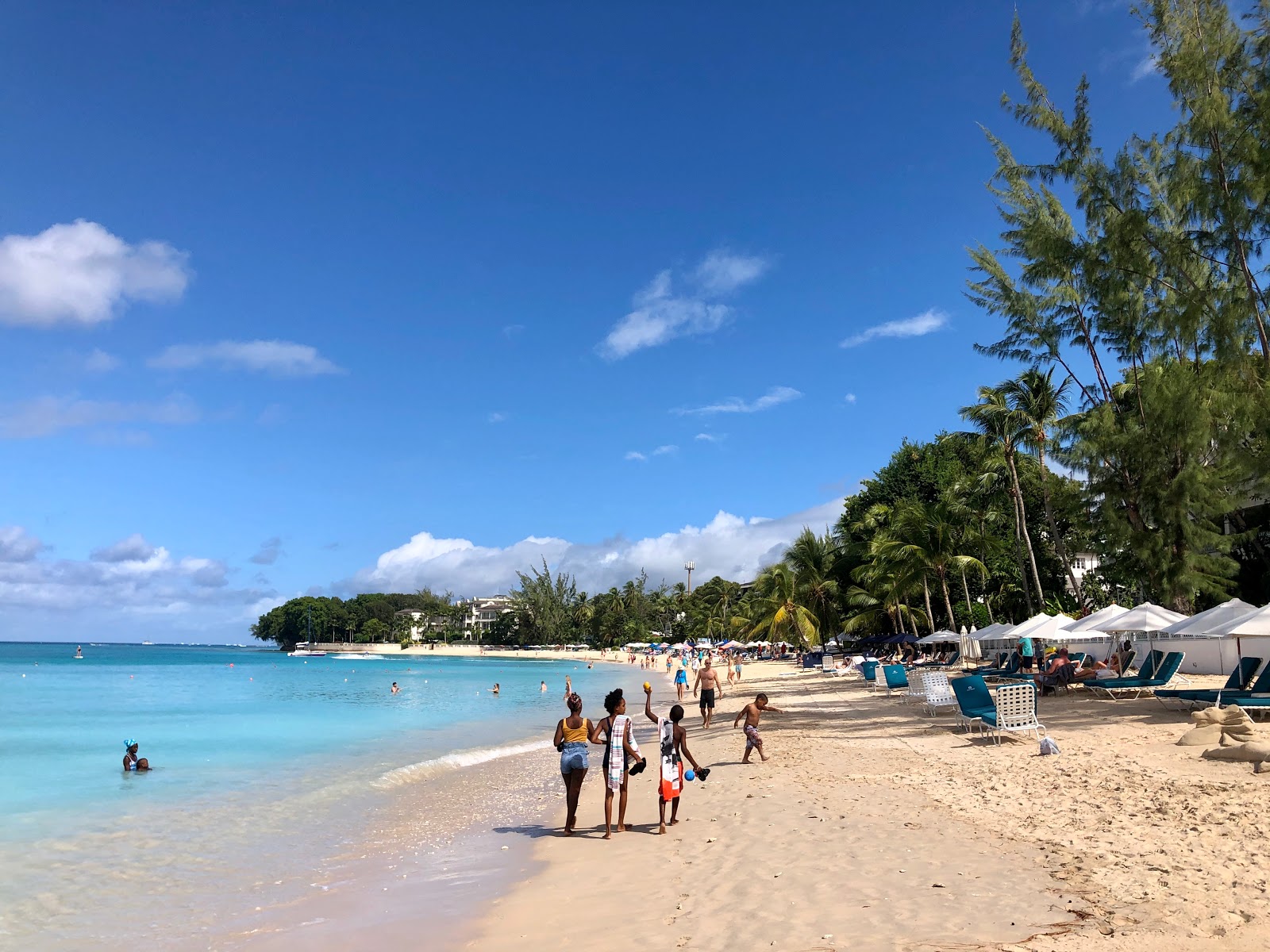 Paynes Bay beach 🏖️ Insel Barbados, Barbados - detaillierte Funktionen ...