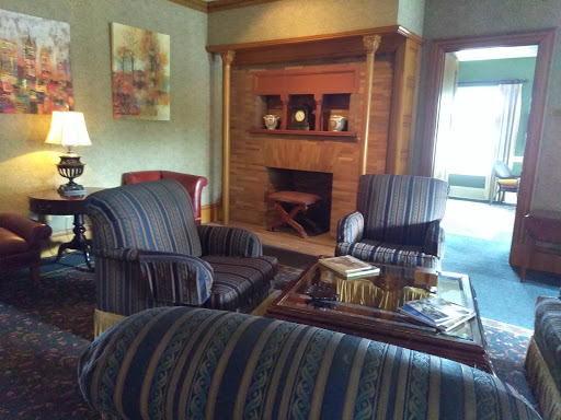 Yacht Club «Shoreby Club», reviews and photos, 40 Shoreby Dr, Bratenahl ...