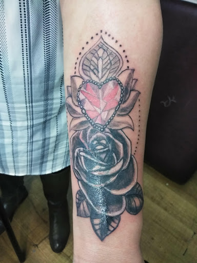 Tattoo Shop «Rage Tattoo», reviews and photos, 6411 Whittier Blvd, Los ...