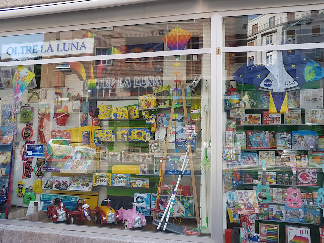 216 recensioni di Oltre la Luna a Trieste