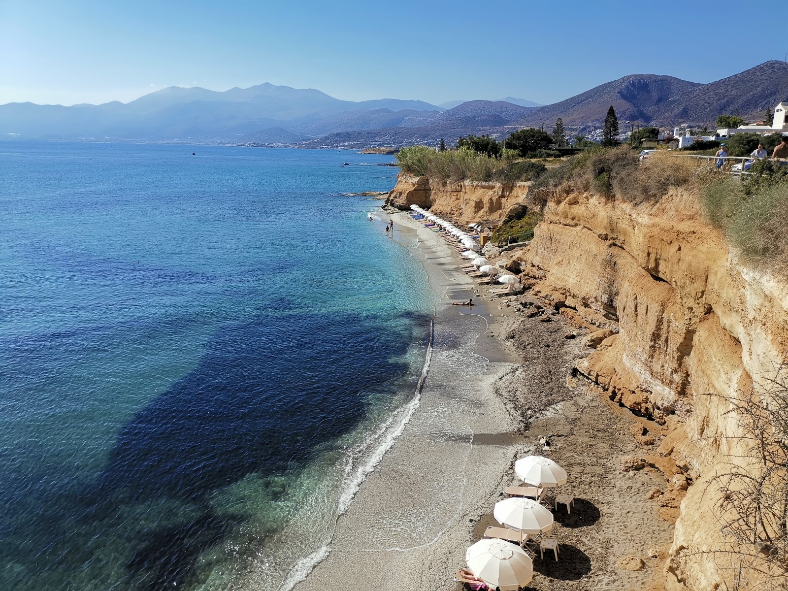 Spiaggia Sarantari Beach sulla mappa con foto e recensioni🏖️ ...