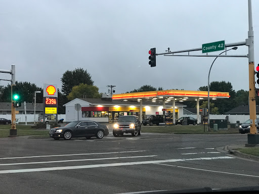 Shell Apple Valley. Dakota County. Minnesota - Sswash