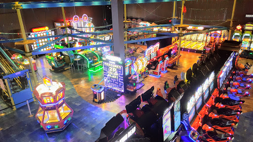 Restaurant «Main Event Entertainment», reviews and photos, 28248 W ...