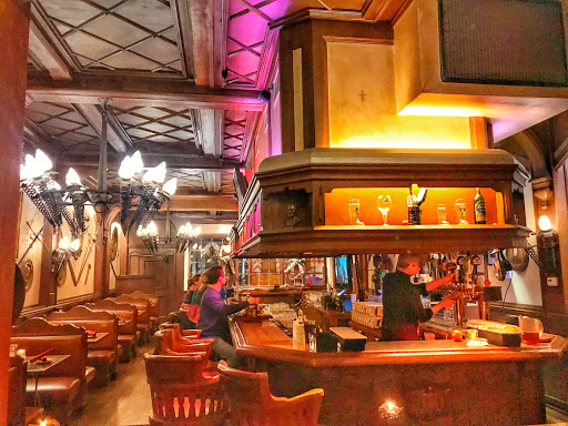 Mader's Restaurant - AZexplained