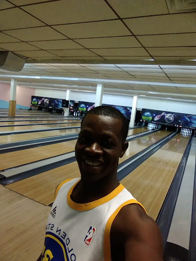 Bowling Alley «Bowl-Rite Lanes», reviews and photos, 714 Summit Ave ...
