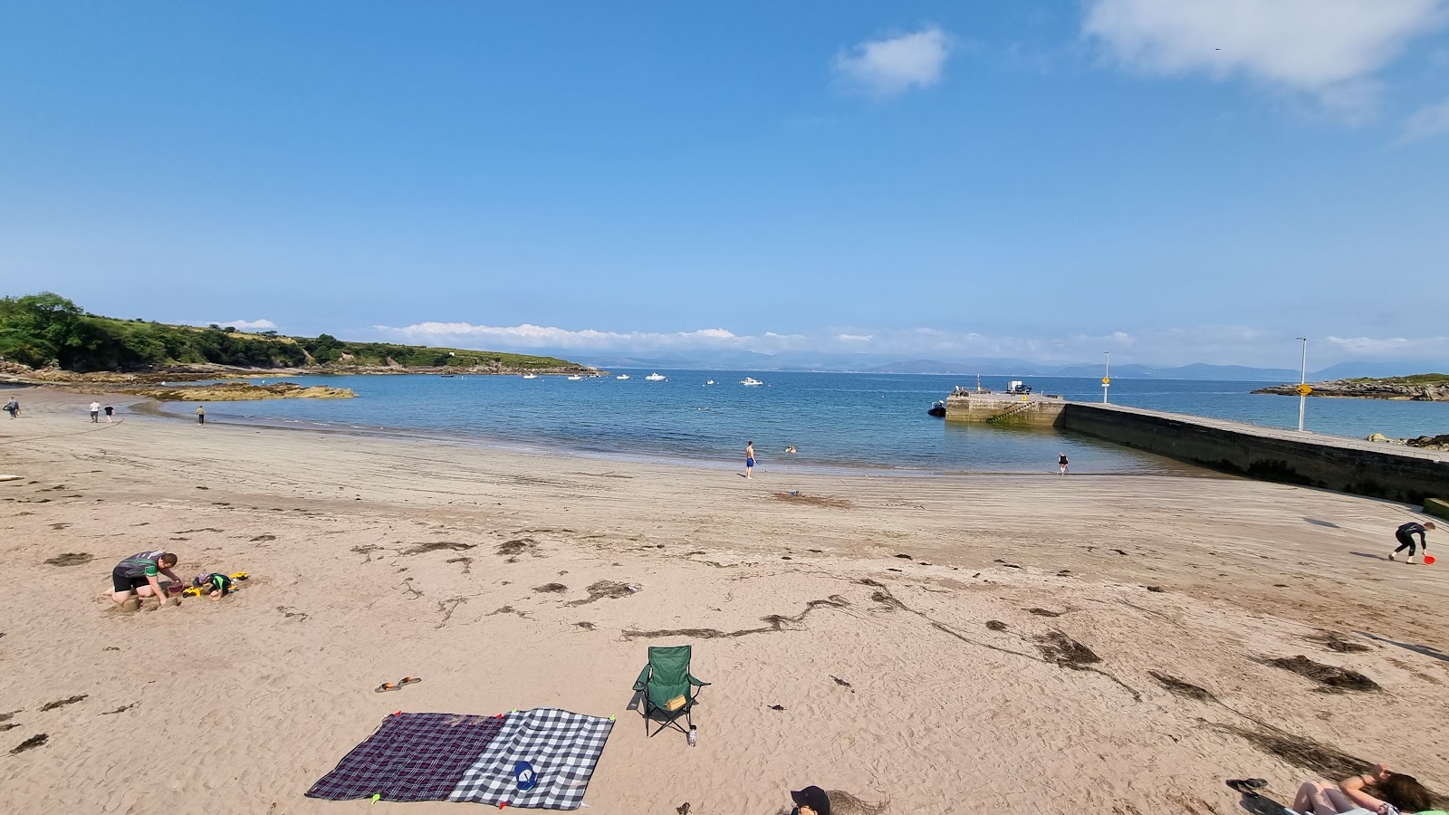 Kells Bay Beach 🏖️ Münster, Irland - detaillierte Funktionen, Karte, Fotos