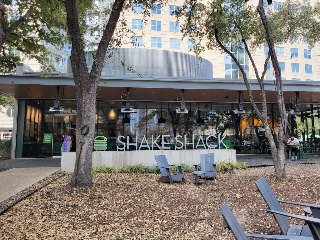 Shake Shack Dallas, Uptown - Dallas, TX 75201 - Menu, Reviews, Hours ...
