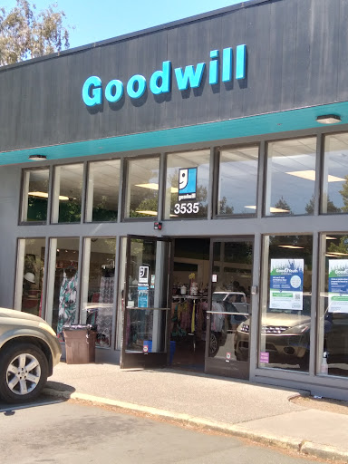 Goodwill ~ Redwood Empire in Santa Rosa, California - Zaubee