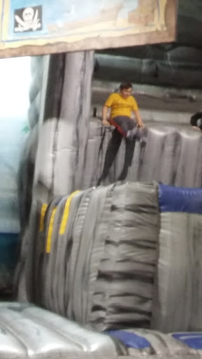 Amusement Center «Classic Fun Center», reviews and photos, 867 N Angel ...