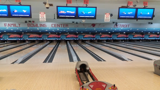 Bowling Alley «Renaissance Bowling Center», reviews and photos, 19600 ...