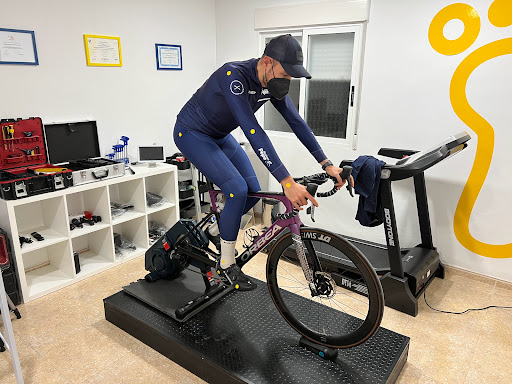 Javier Fernández Biomecánica del Ciclismo - Moratalla ᐈ clinicaboreal
