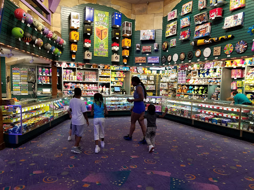 Lombard Pines Shopping Center - AZexplained