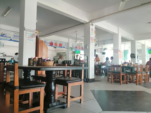 Restaurante Mariscos Carlos en Manzanillo
