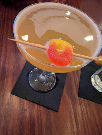 Lark Bar & Restaurant Chicago | Lakeview | North Halsted