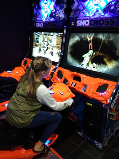 Movie Theater «Regal Cinemas Turlock 14», reviews and photos, 2323 W ...