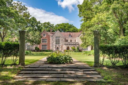 Salisbury House & Gardens - AZexplained