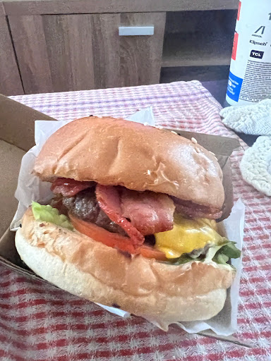 Yo, HASH BURGER - 186-188 Nathan St, Aitkenvale, Queensland - Zaubee