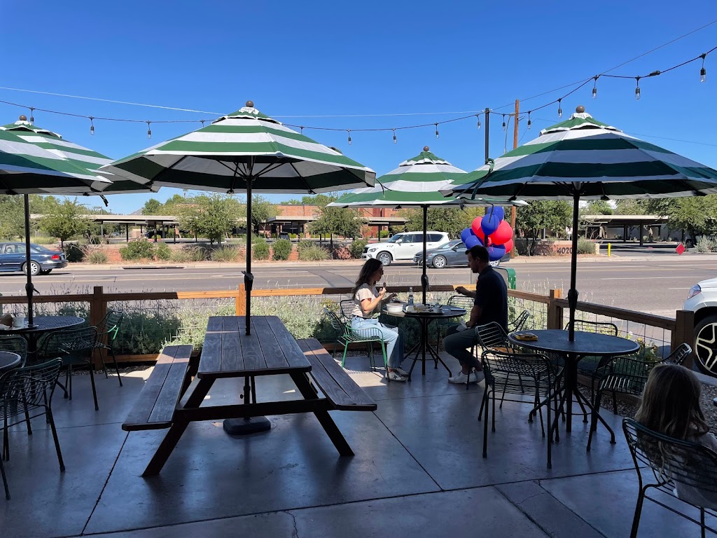 Eat Up Drive In - Phoenix, AZ 85018 - Menu, Hours, Reviews and Contact