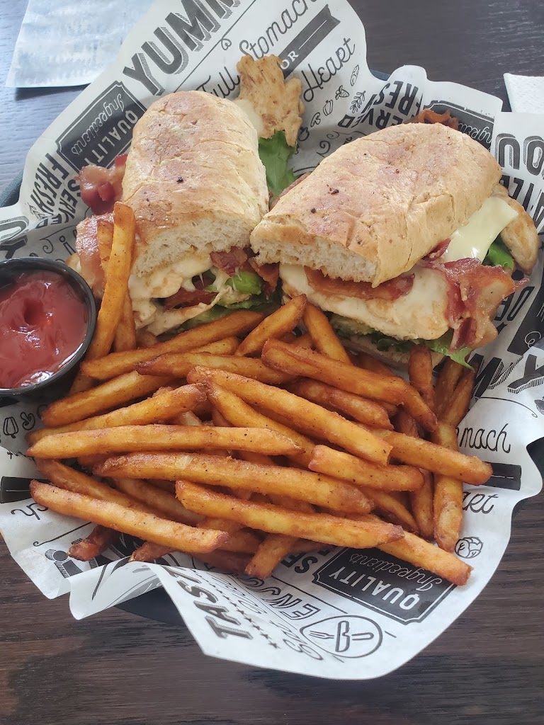 Hidden Pines Bar & Grill - Marshall, AK 55955 - Menu, Hours, Reviews ...