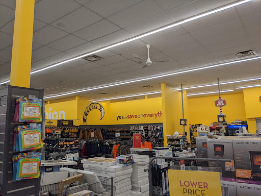 Giant Tiger in The Pas, Manitoba - Zaubee