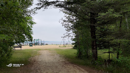 Falcon Lake Beach Campground in Manitoba - Zaubee