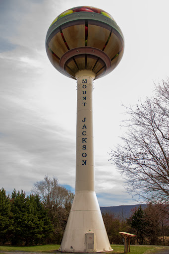 Apple Basket Water Tower Town of Mount Jackson, Virginia - AZexplained