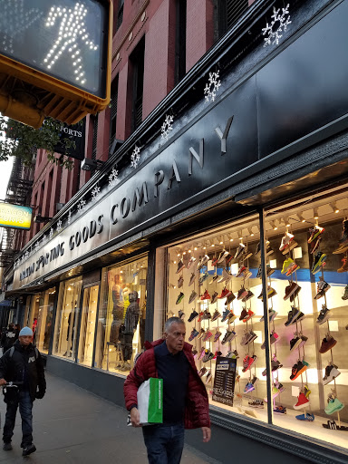 Sporting Goods Store «Paragon Sports», reviews and photos, 867 Broadway ...