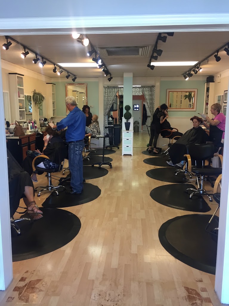 Mane Stage Salon - Apopka, FL 32703 - Services and Reviews