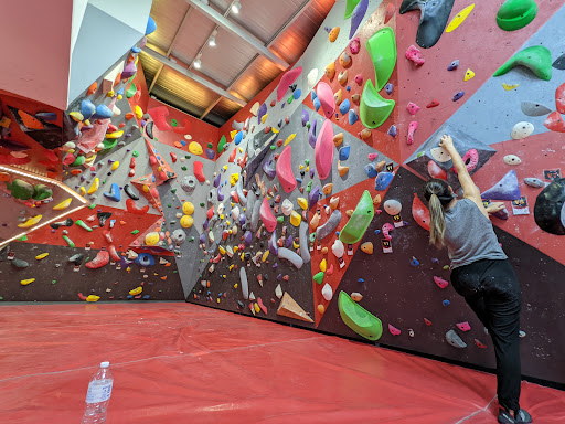 Gravity Lab Bangkok - Indoor Rock Climbing, Climbing, Bouldering ...
