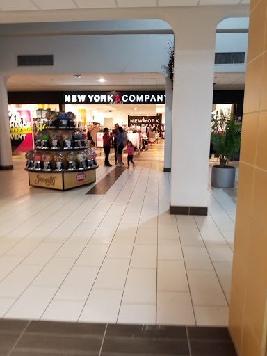 Shopping Mall «Almeda Mall», reviews and photos, 12200 Gulf Fwy ...