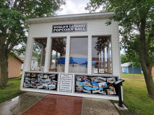World's Largest Popcorn Ball - AZexplained
